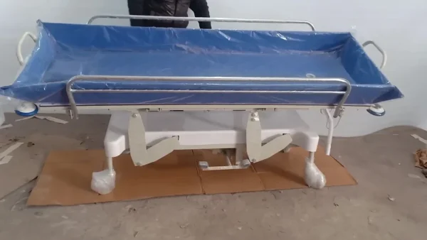 Patient Shower Trolley - riyomeditech